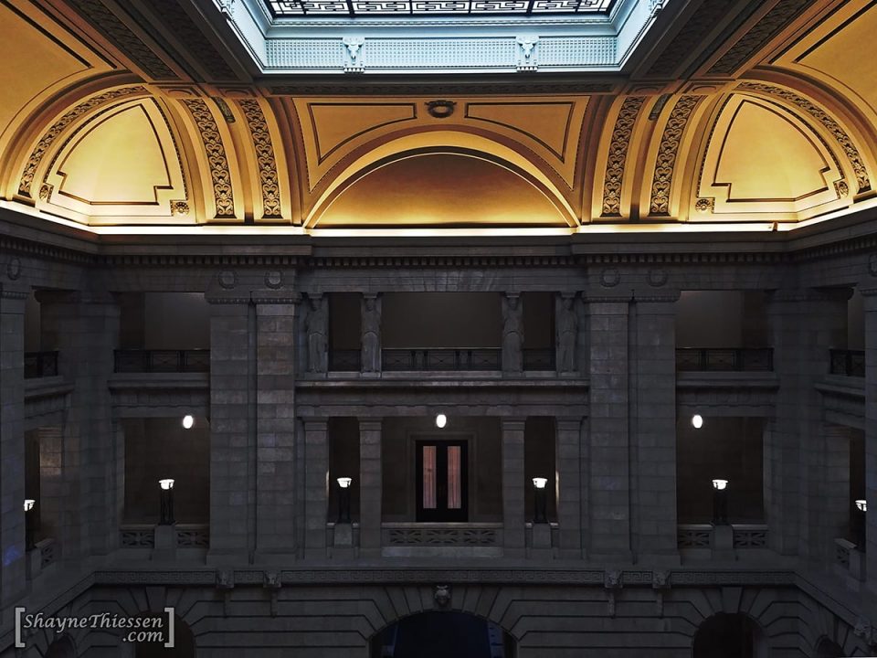 Manitoba Legislative Building Architecture – Explore with Shayne