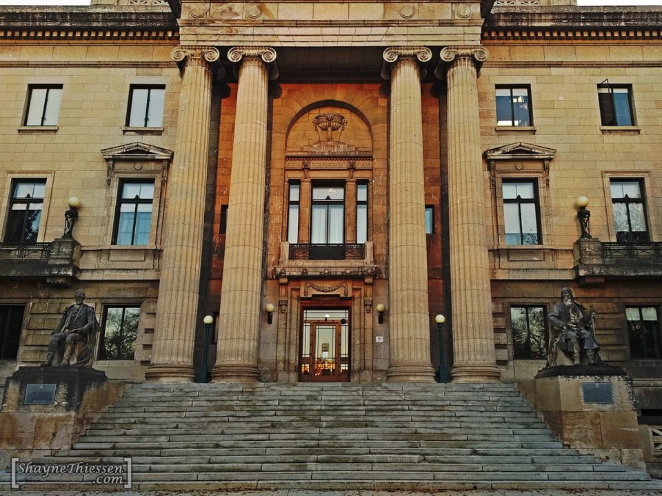 Manitoba Legislative Building Architecture – Explore with Shayne